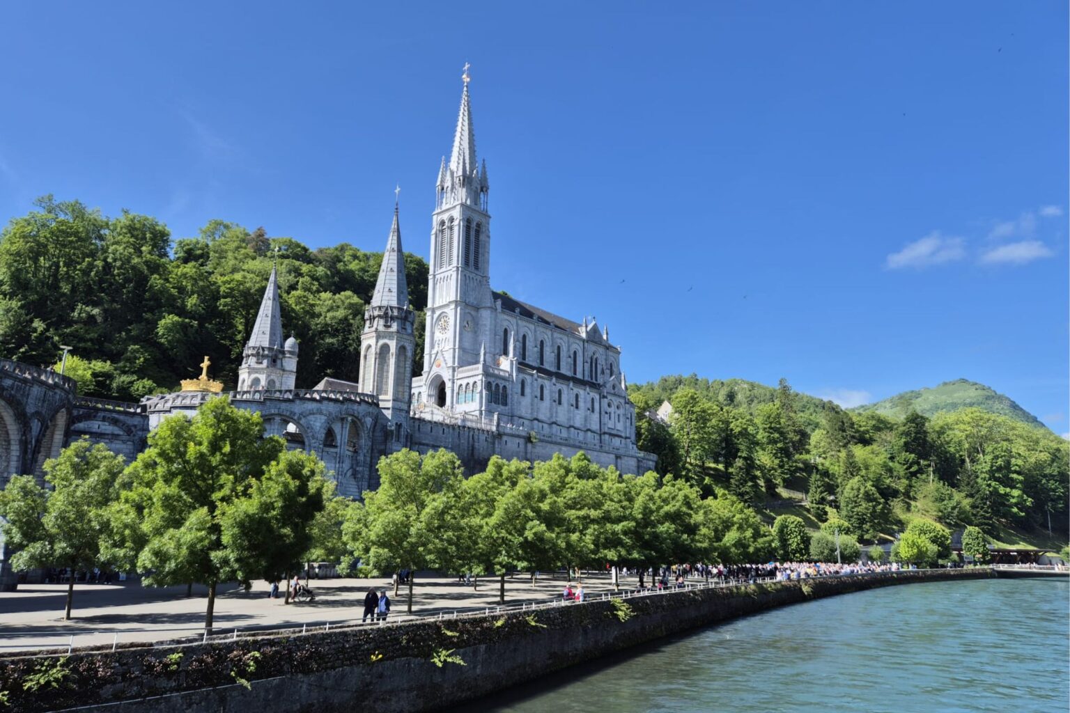 Pilgrimage to Pilgrimage to Lourdes - Joe Walsh Tours